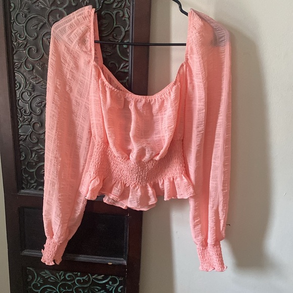 Guess | Tops | Guess Peach Pink Peasant Sleeve Crop Top | Poshmark